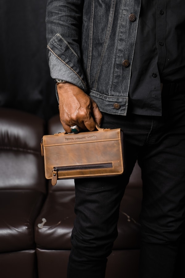 Reven Leather - Brand lokal dengan kualitas premium